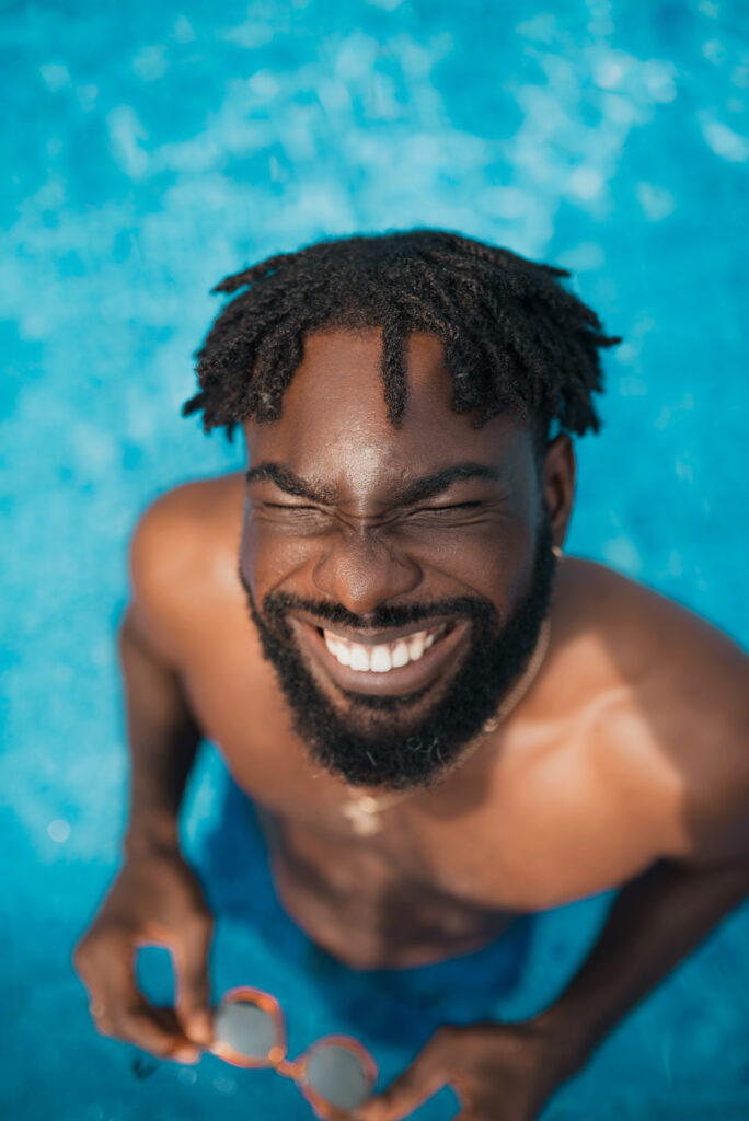 DUSTEN TRUCE SOOTHES IN ‘LEFT & RIGHT’ - TheReplayMAG